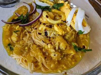 Mohinga (Burmese Catfish Curry Soup) | Food I Made